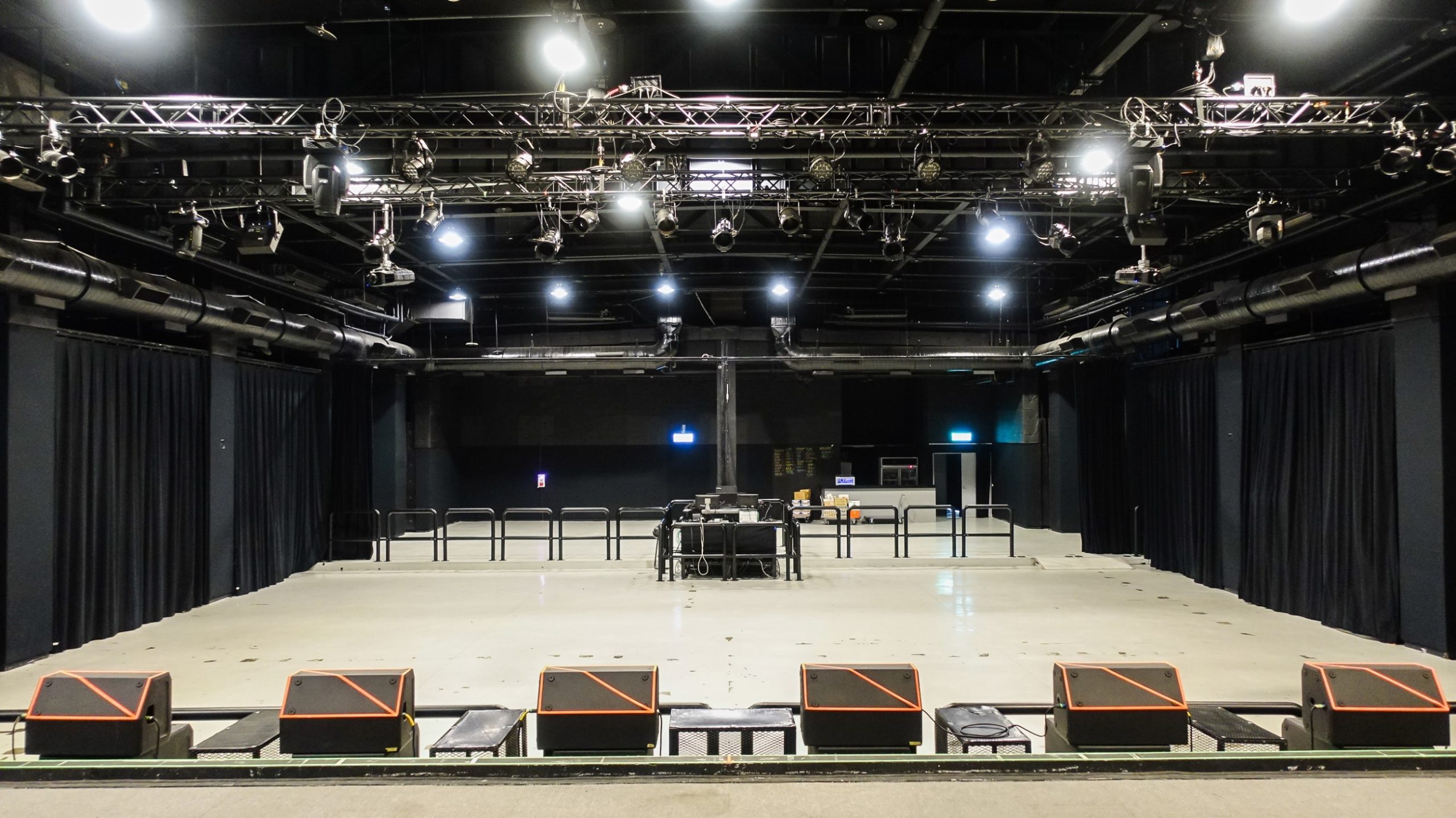 LIVE WAREHOUSE介紹 | 高雄流行音樂中心