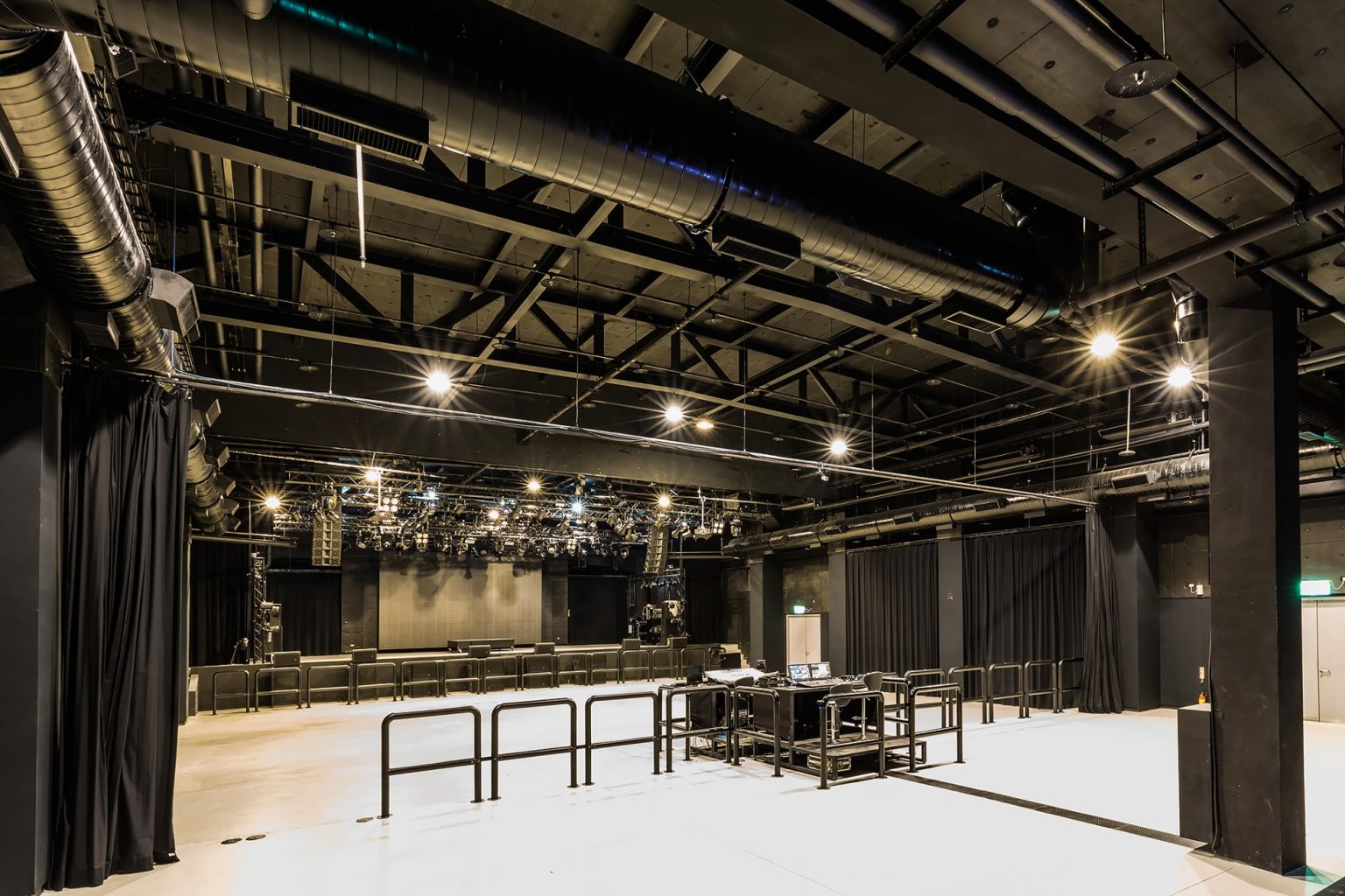 LIVE WAREHOUSE介紹 | 高雄流行音樂中心