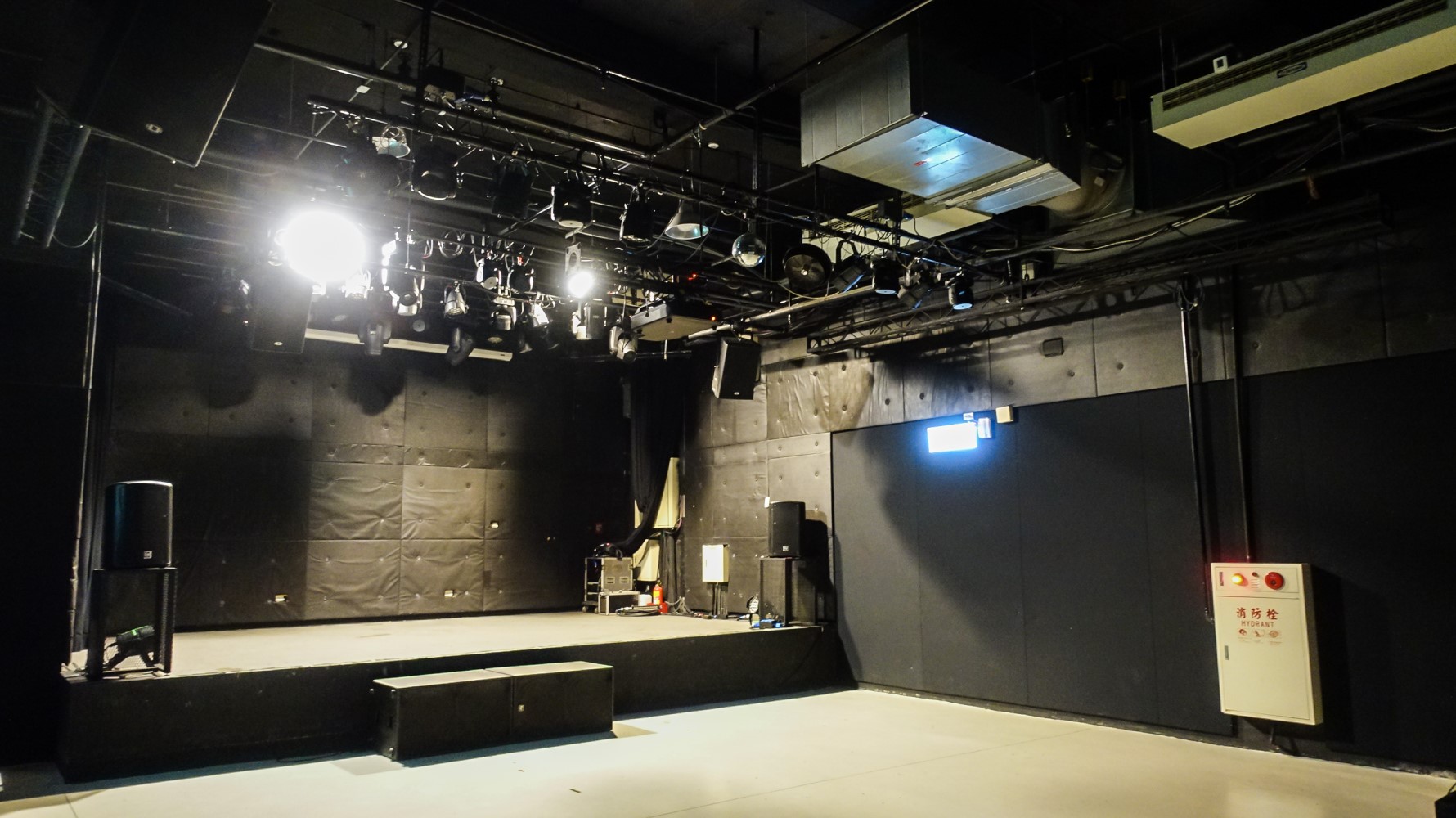 LIVE WAREHOUSE介紹 | 高雄流行音樂中心